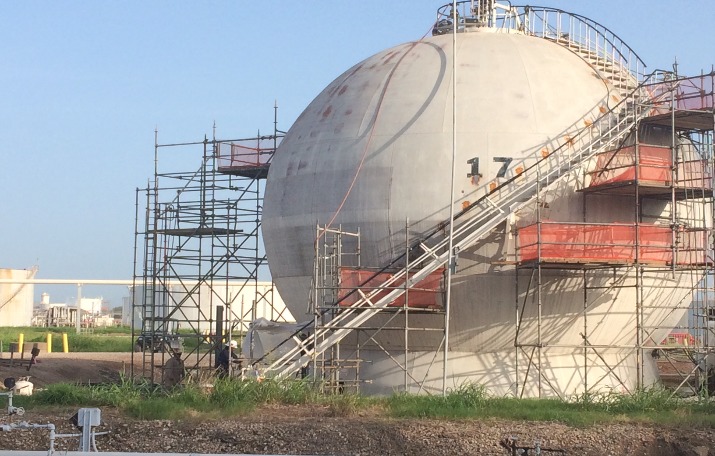 Oil Refinery Sphere Restoration - BHI Energy